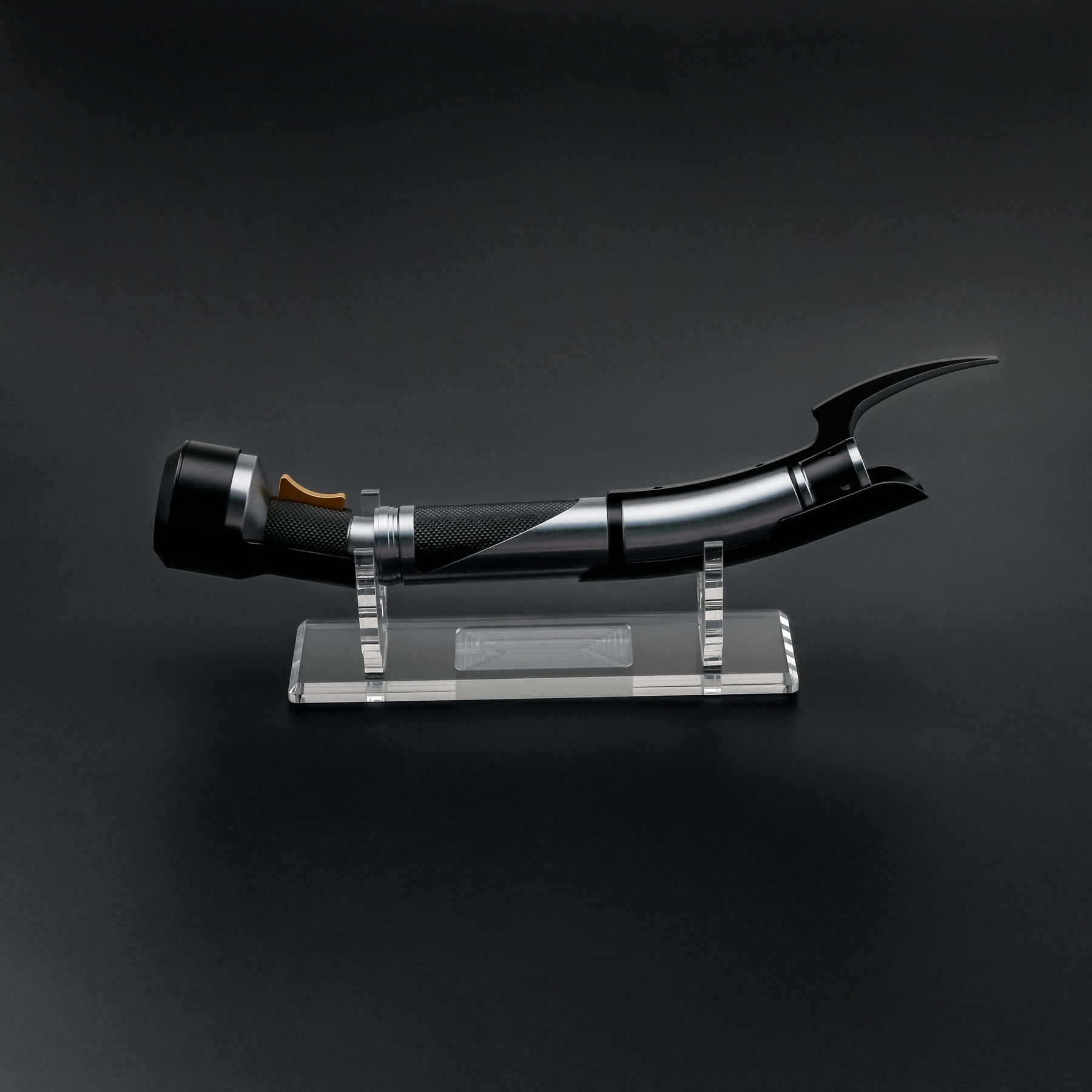 Count Dooku's Curved-Hilt Sith Lightsaber | Nsabers